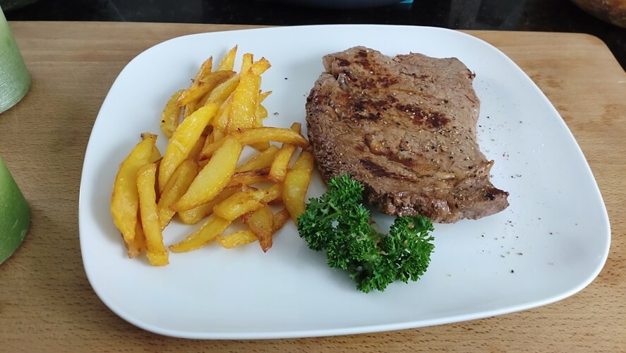REZEPT Entrecote mit Pommes Frites | Historische Romane und Rezepte